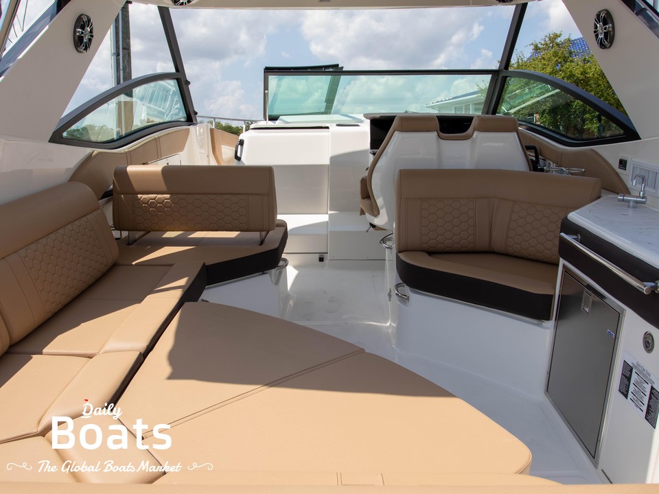 2022 Sea Ray Sundancer 320 Ob for sale. View price, photos and Buy 2022 ...