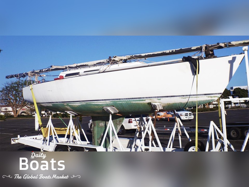 1983 J Boats J/35 for sale. View price, photos and Buy 1983 J Boats J ...