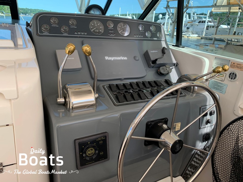 2000 Tiara Sport 3500 Express for sale. View price, photos and Buy 2000 ...