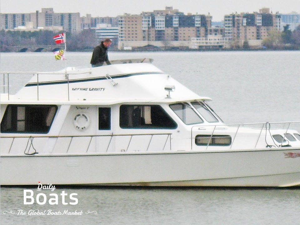 2007 Kenner Suwanee Flybridge Cruiser for sale. View price, photos and ...