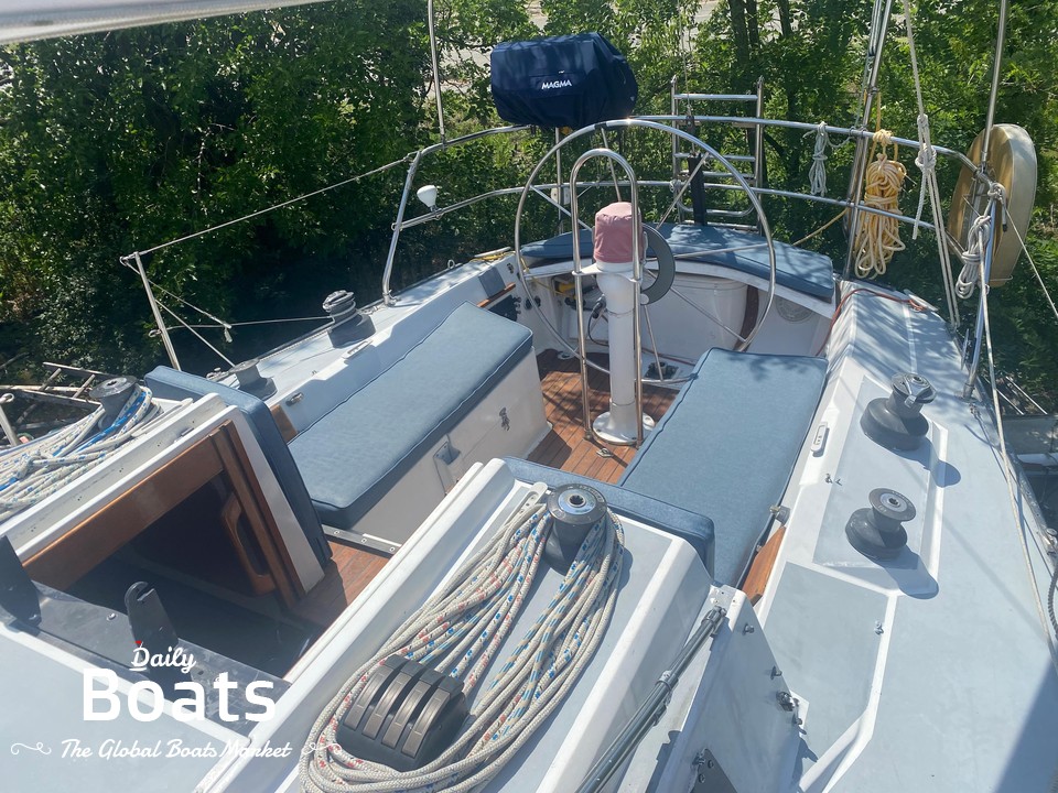 1986 Frers 33 for sale. View price, photos and Buy 1986 Frers 33 #303418