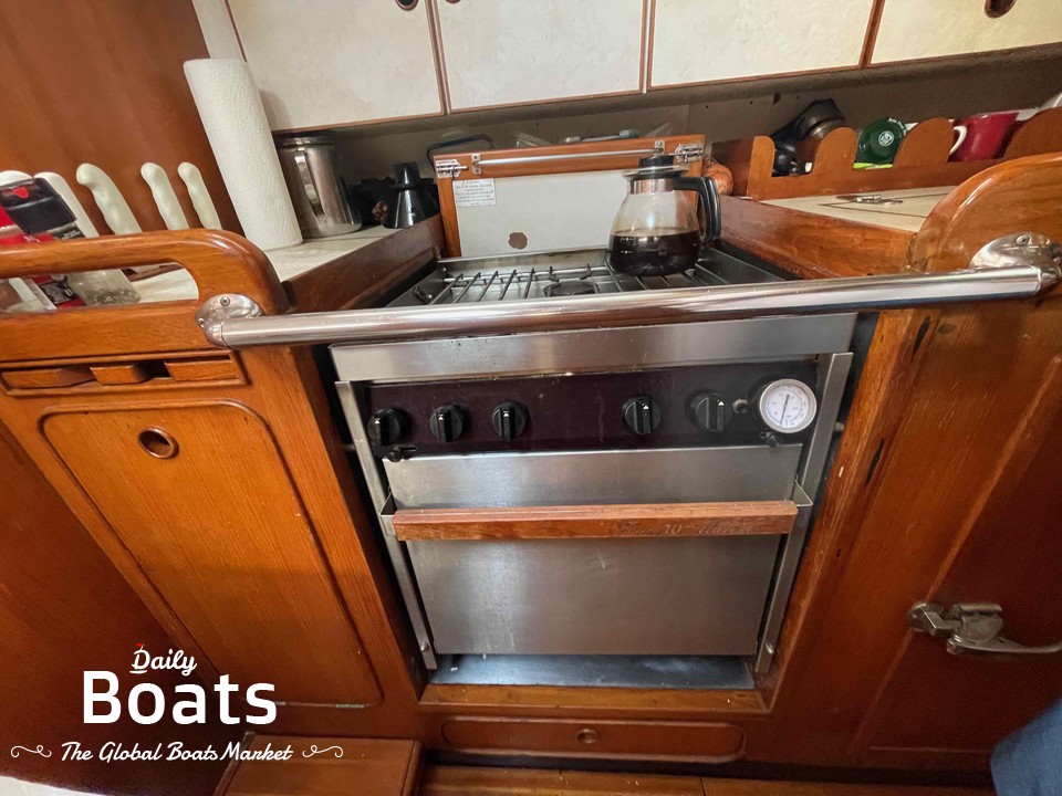 1994 Hylas 45.5 for sale. View price, photos and Buy 1994 Hylas 45.5 ...