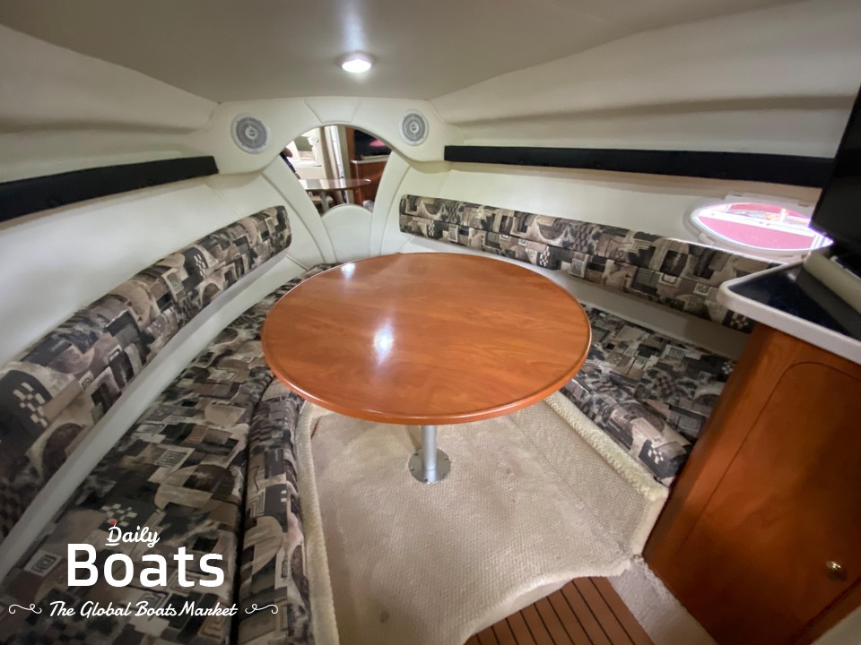 2002 Rinker 270 Express Cruiser for sale. View price, photos and Buy ...