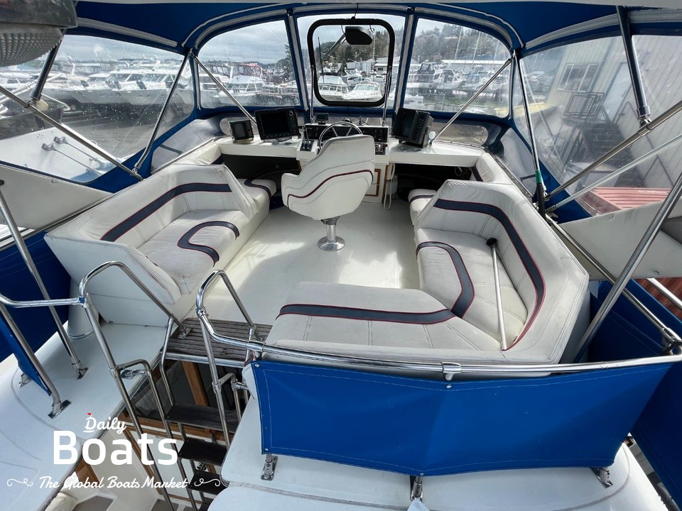 1986 Bayliner 3870 for sale. View price, photos and Buy 1986 Bayliner ...