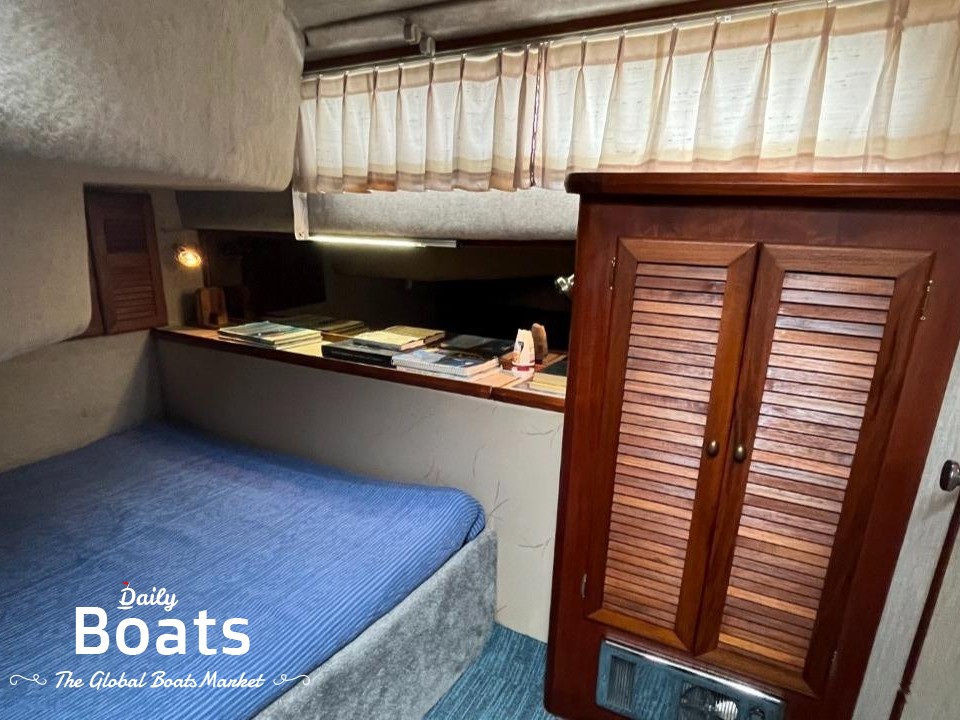 1986 Bayliner 3870 for sale. View price, photos and Buy 1986 Bayliner ...