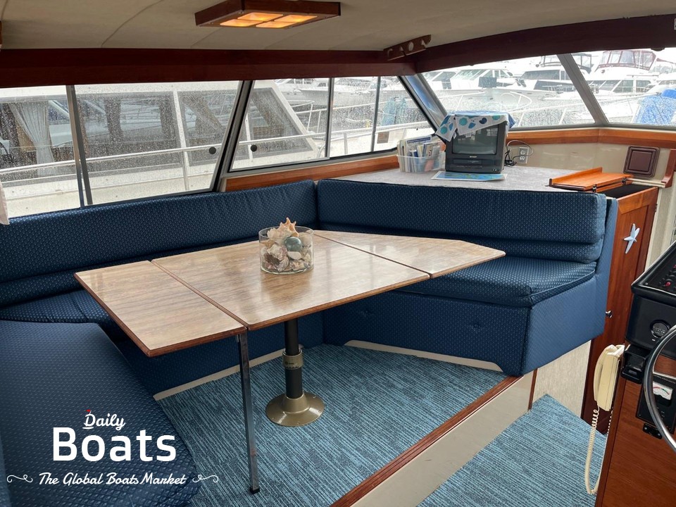 1986 Bayliner 3870 for sale. View price, photos and Buy 1986 Bayliner ...