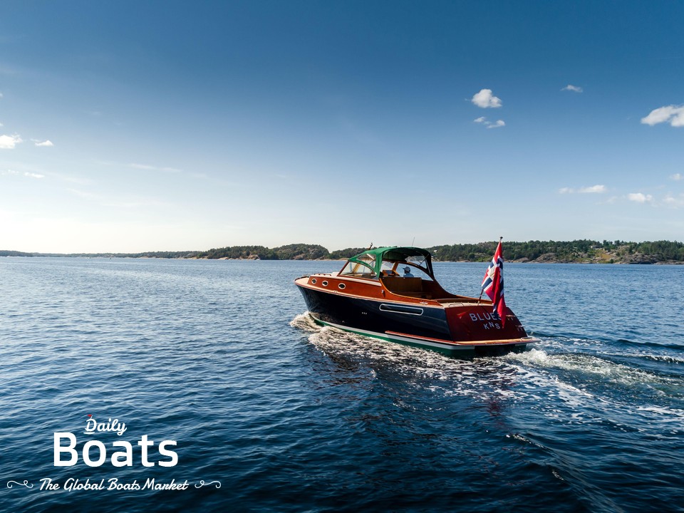 2004 Custom Wolstenholme 38 for sale. View price, photos and Buy 2004 ...