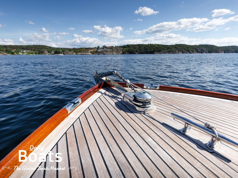 2004 Custom Wolstenholme 38 for sale. View price, photos and Buy 2004 ...