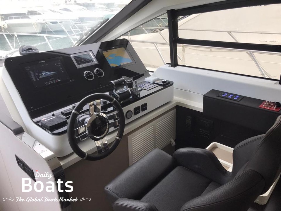 2020 Azimut 55 Flybridge for sale. View price, photos and Buy 2020 ...