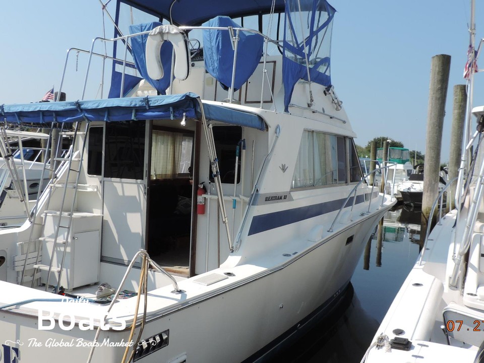 1982 Bertram 33 Sedan for sale. View price, photos and Buy 1982 Bertram ...