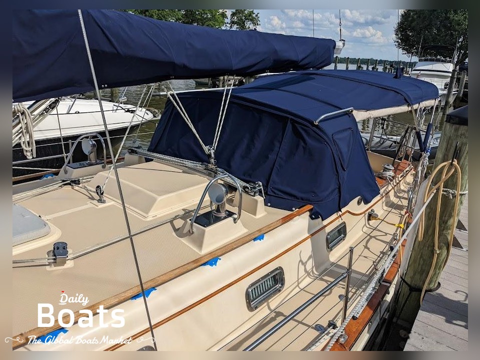 1997 Island Packet 37 for sale. View price, photos and Buy 1997 Island ...