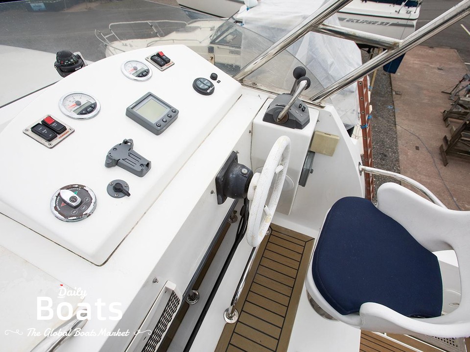 2007 Viking Pilot 285 for sale. View price, photos and Buy 2007 Viking ...