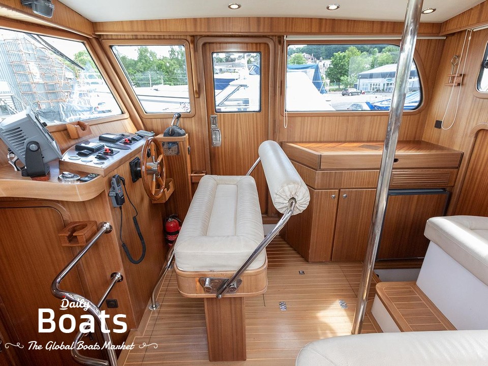 2007 Viking Pilot 285 for sale. View price, photos and Buy 2007 Viking ...