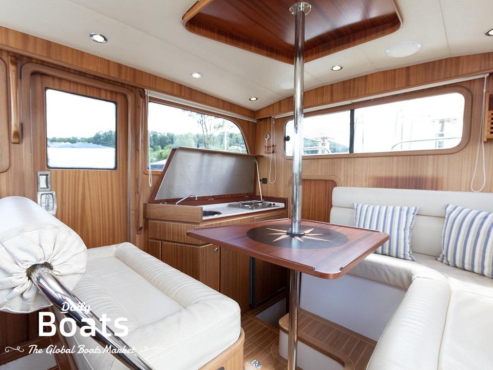 2007 Viking Pilot 285 for sale. View price, photos and Buy 2007 Viking ...