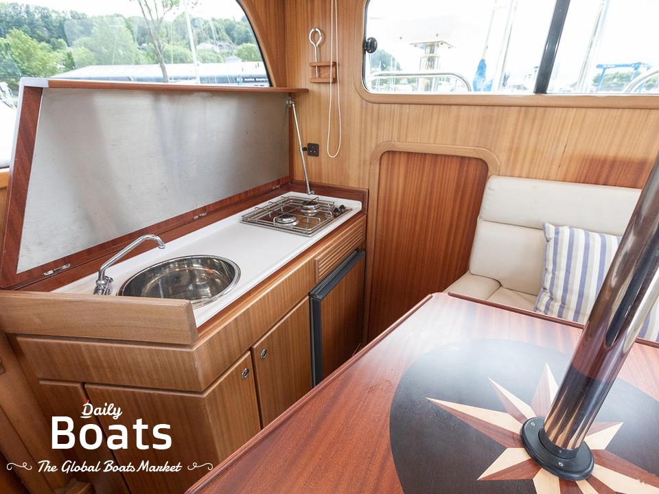 2007 Viking Pilot 285 for sale. View price, photos and Buy 2007 Viking ...