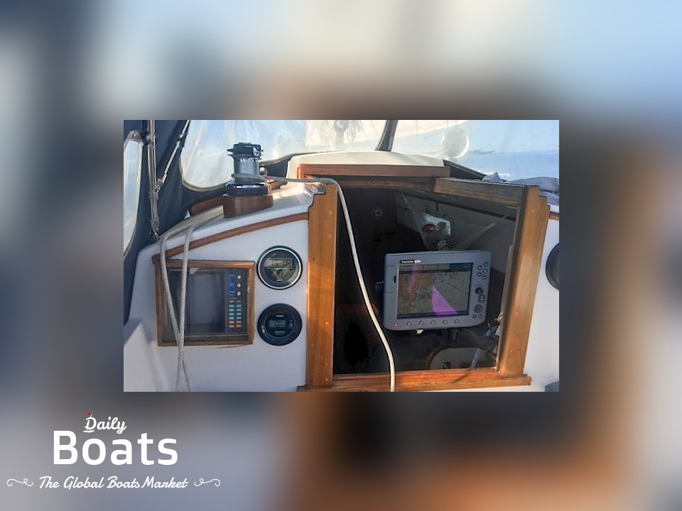 1988 Morris Linda 28 for sale. View price, photos and Buy 1988 Morris ...