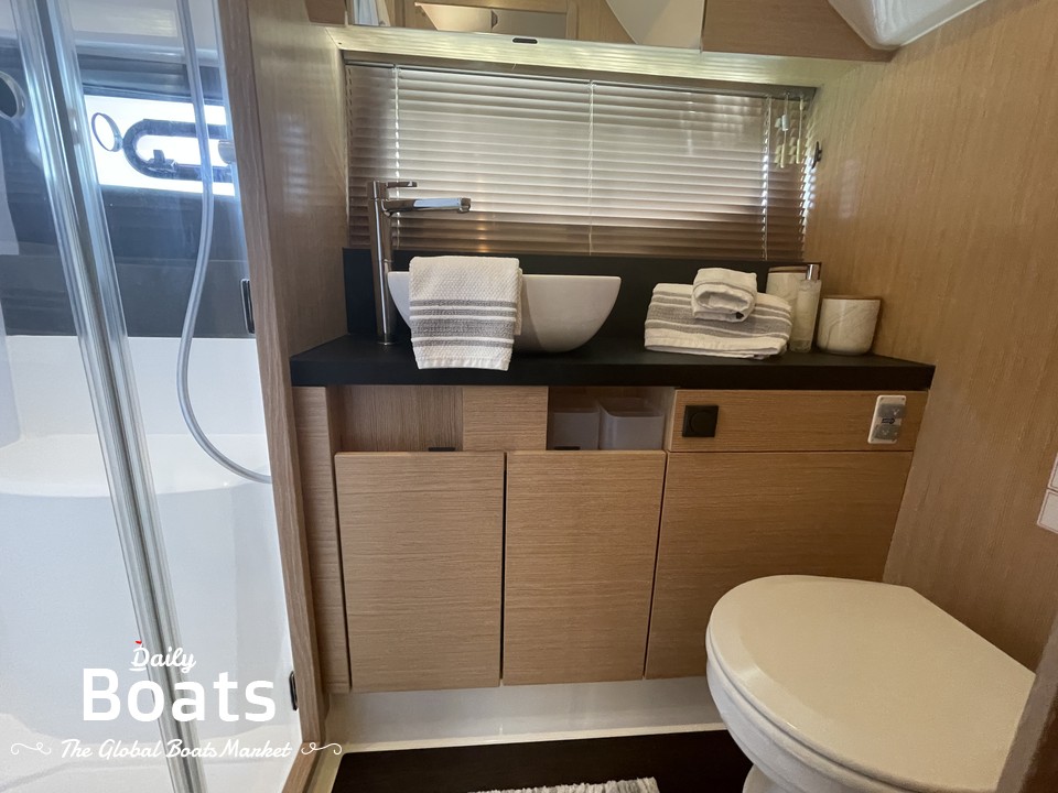 2018 Bavaria 40 Fly for sale. View price, photos and Buy 2018 Bavaria ...