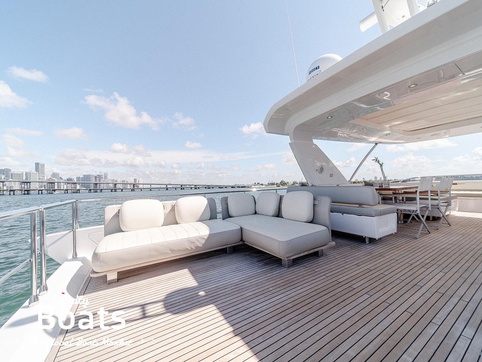 2019 Azimut 72 Fly for sale. View price, photos and Buy 2019 Azimut 72 ...