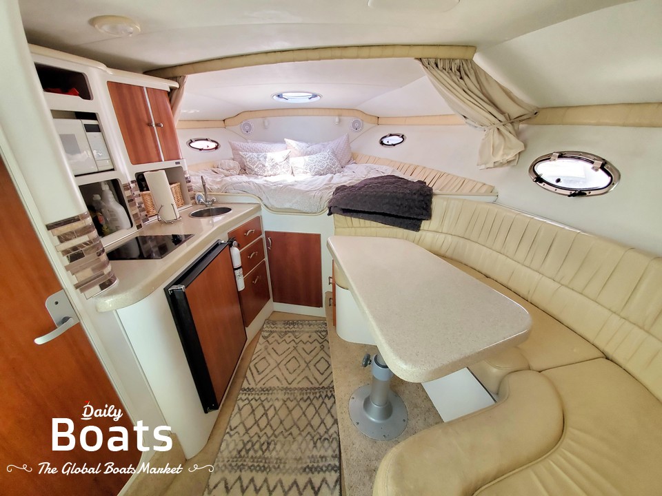 2001 Chris-Craft 308 Express Cruiser for sale. View price, photos and ...