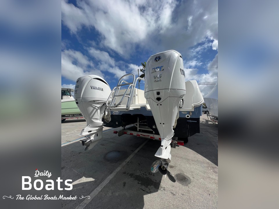 2022 World Cat 325 Cc for sale. View price, photos and Buy 2022 World ...