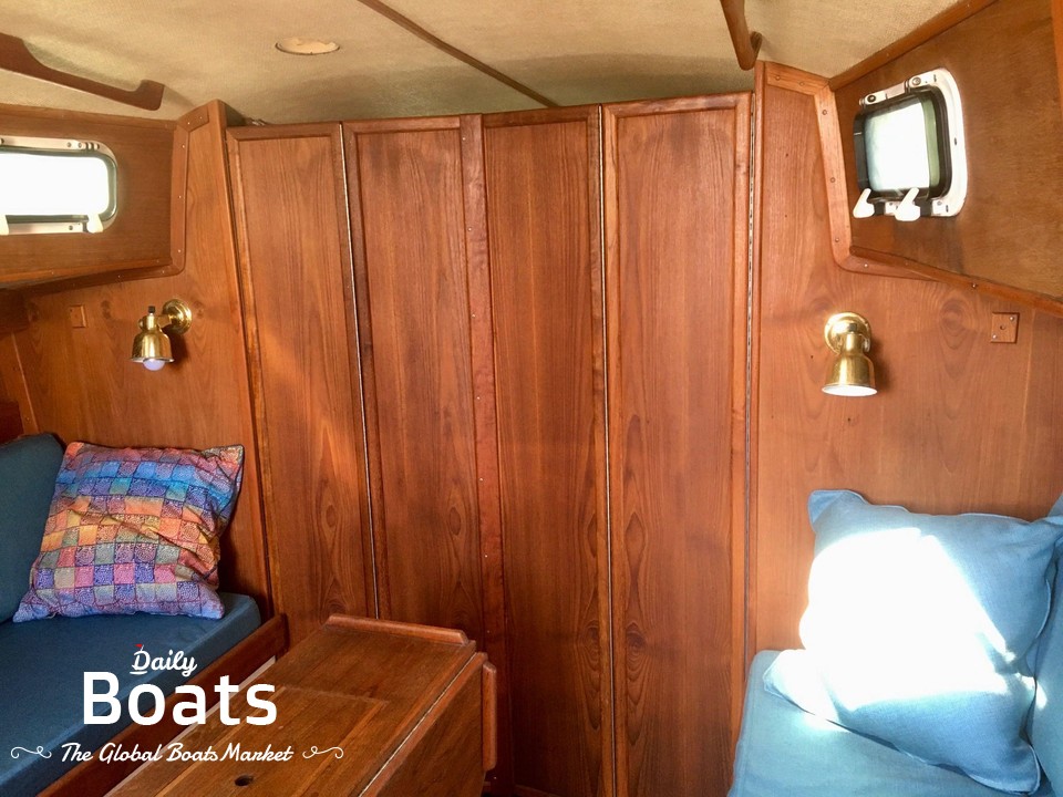 1987 Offshore Yachts Cat-Ketch 33 for sale. View price, photos and Buy ...