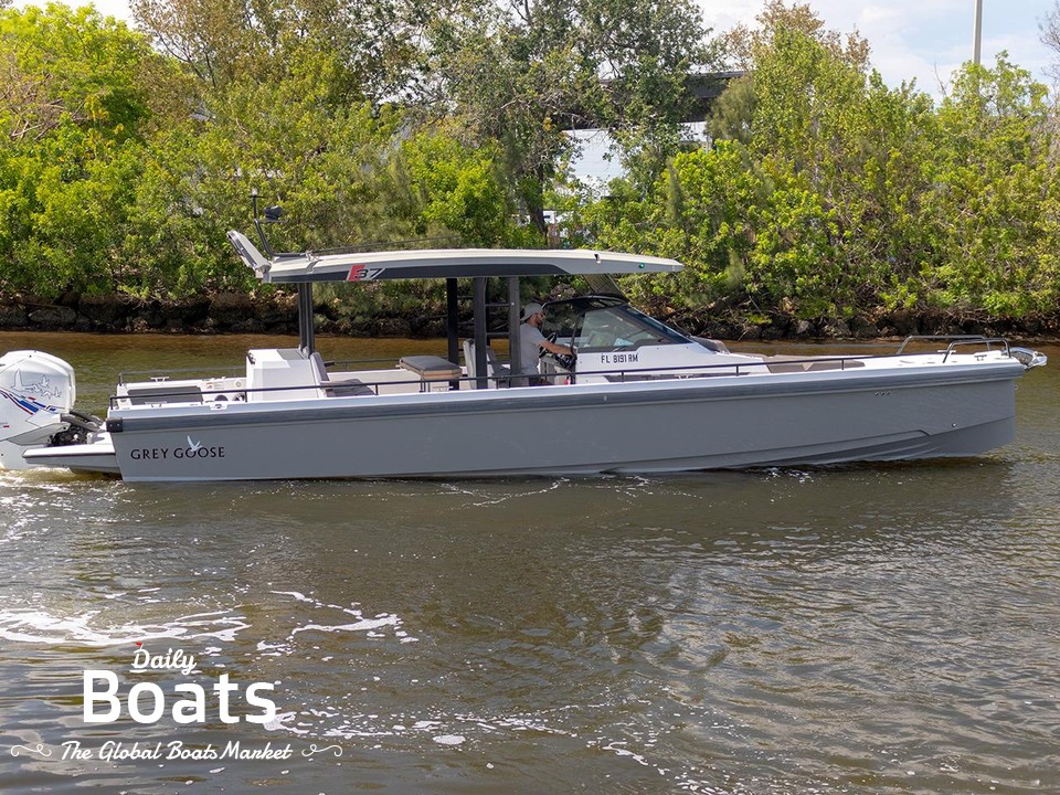 2017 Axopar 37 Sun Top for sale. View price, photos and Buy 2017 Axopar ...