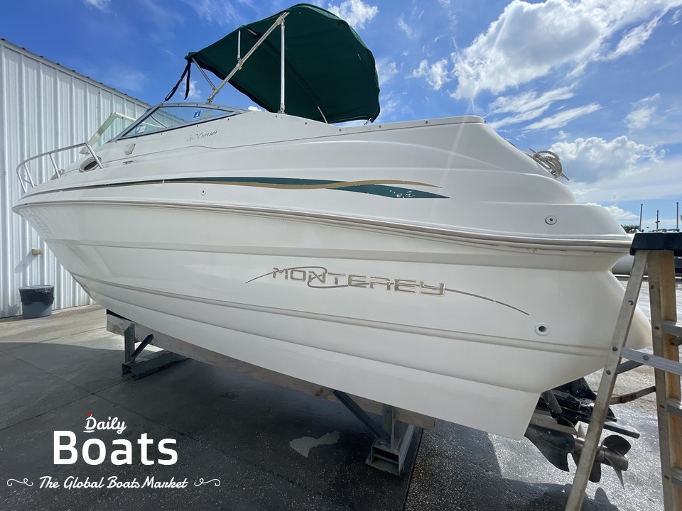 1998 Monterey 262 for sale. View price, photos and Buy 1998 Monterey ...