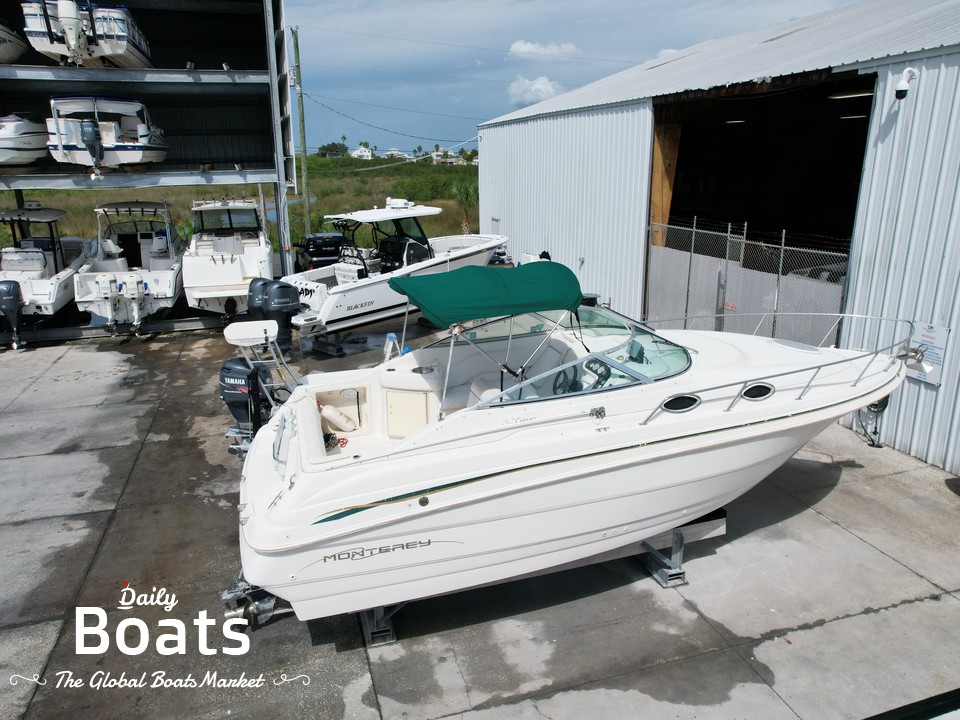 1998 Monterey 262 for sale. View price, photos and Buy 1998 Monterey ...