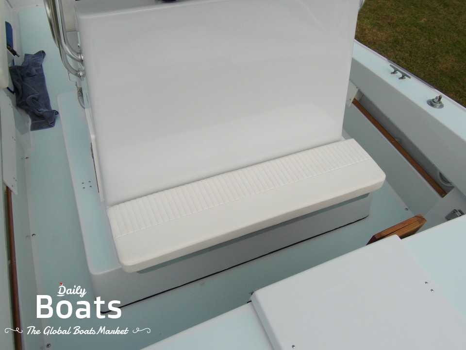 1977 Topaz 28 Sportfish for sale. View price, photos and Buy 1977 Topaz ...