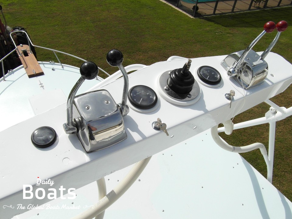 1977 Topaz 28 Sportfish for sale. View price, photos and Buy 1977 Topaz ...