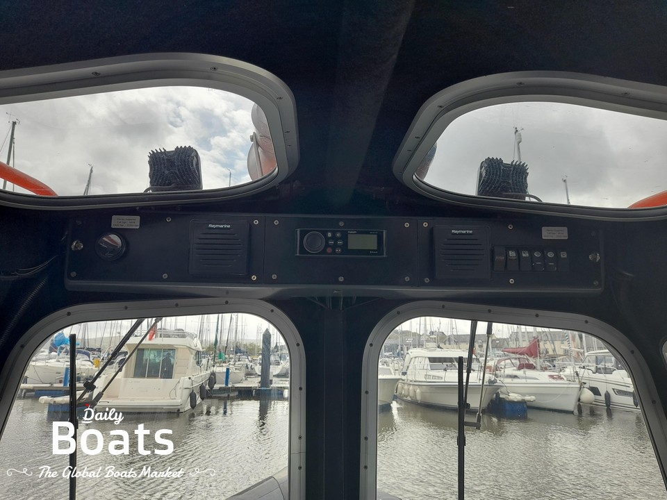 2004 Halmatic Arctic 28 Cabin Rib for sale. View price, photos and Buy ...