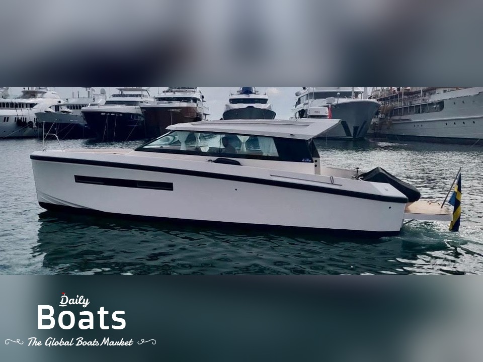 2018 Delta Powerboats 33 Coupe for sale. View price, photos and Buy ...