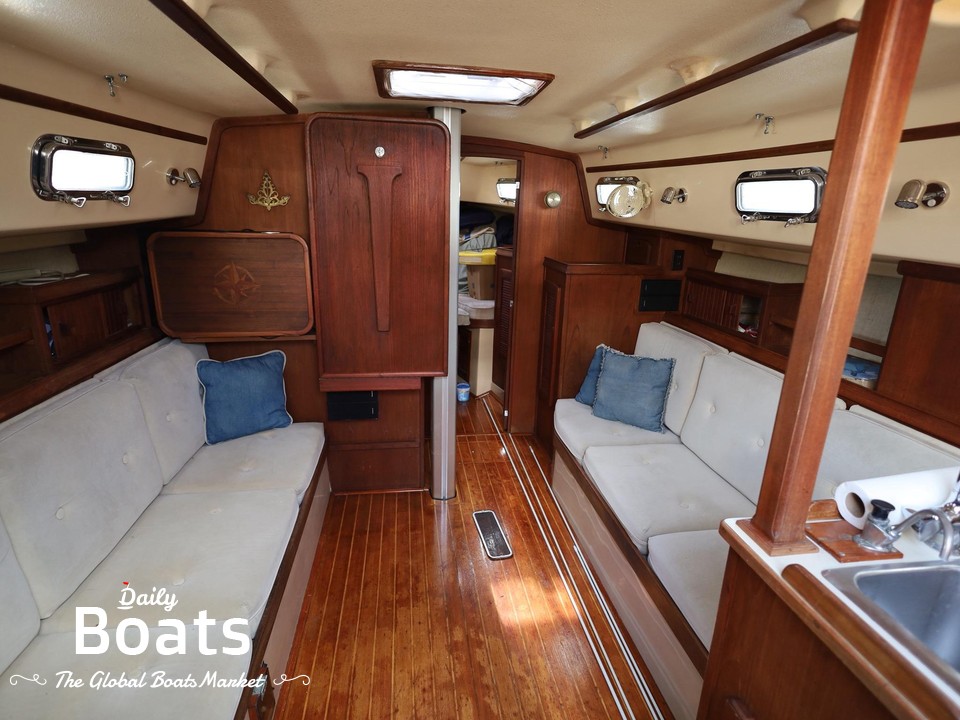 1989 Island Packet 35 for sale. View price, photos and Buy 1989 Island ...