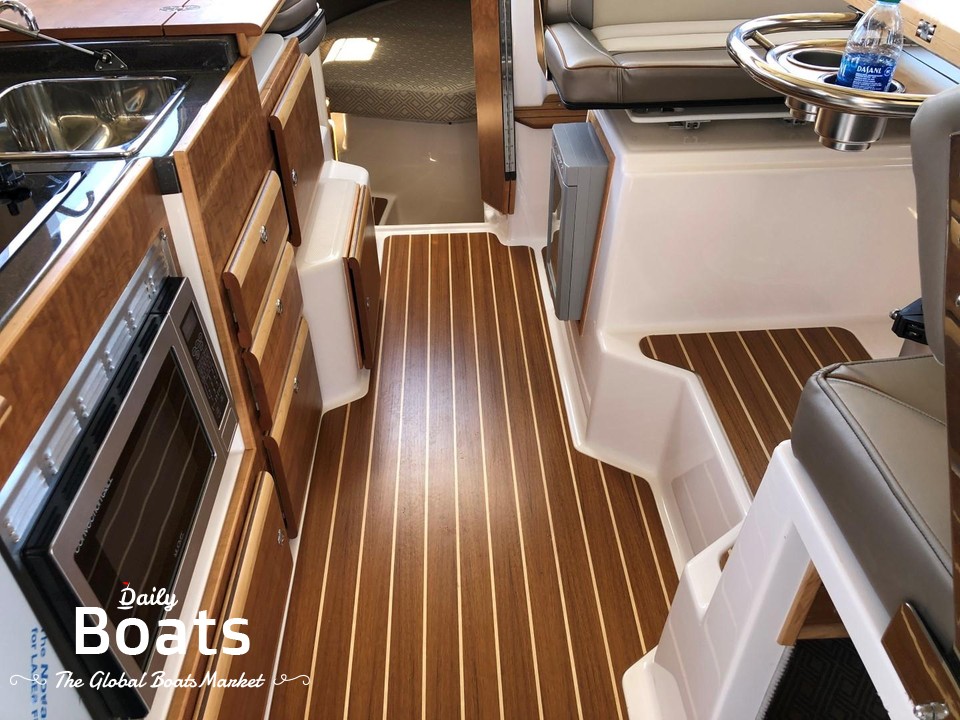 2023 Cutwater C-32 Command Bridge for sale. View price, photos and Buy ...