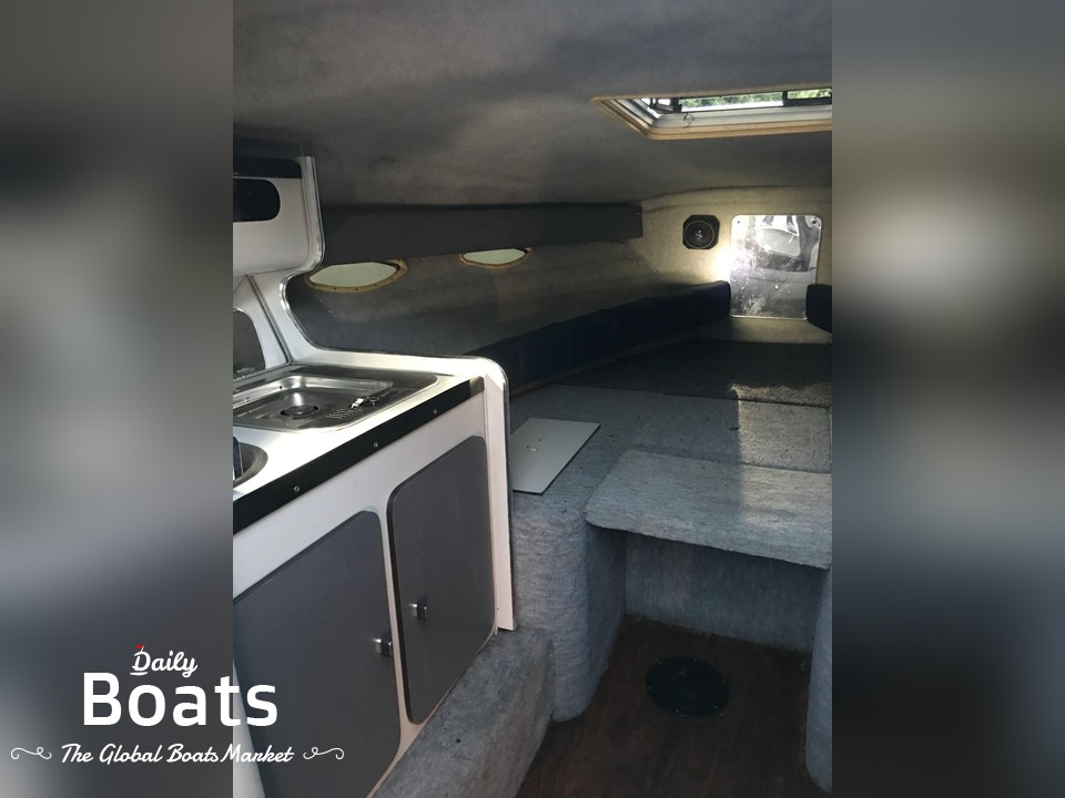 1988 Donzi R-25 Regazza for sale. View price, photos and Buy 1988 Donzi ...