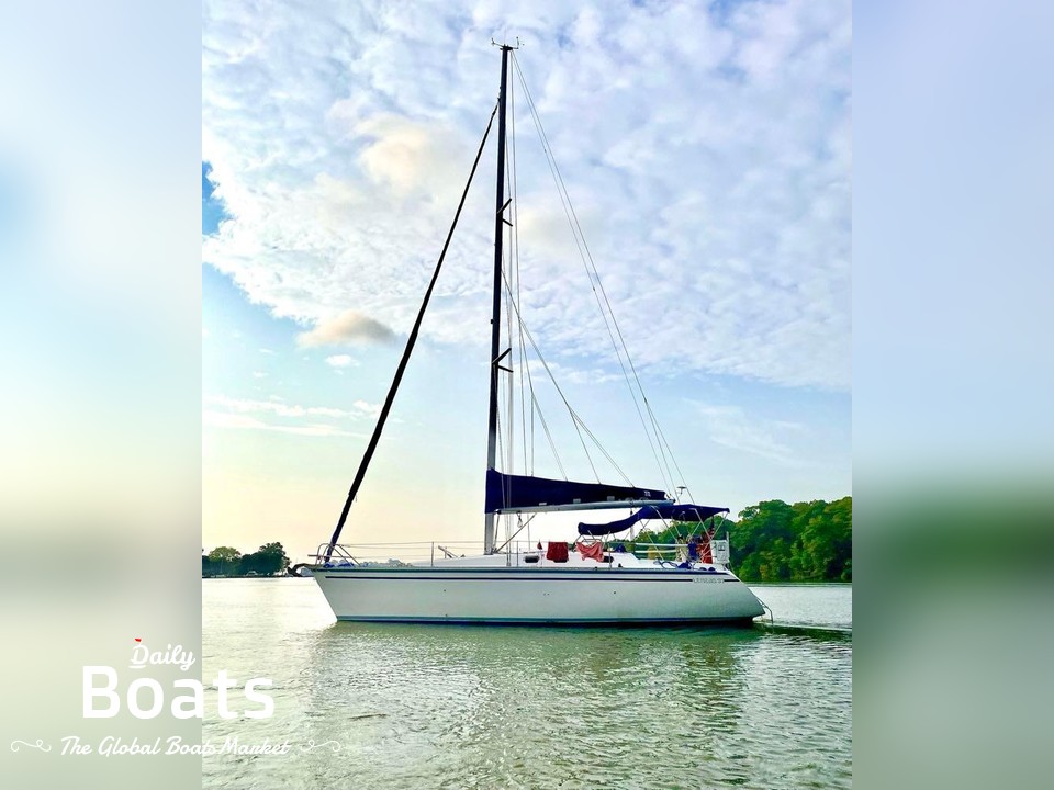 1987 Hunter Legend 37 for sale. View price, photos and Buy 1987 Hunter ...