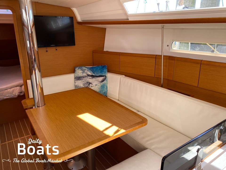 2013 Jeanneau 379 for sale. View price, photos and Buy 2013 Jeanneau ...