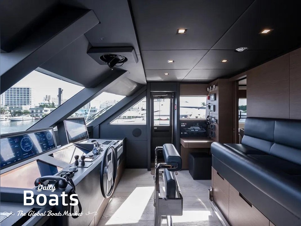 2018 Custom Line Navetta 33 for sale. View price, photos and Buy 2018 ...