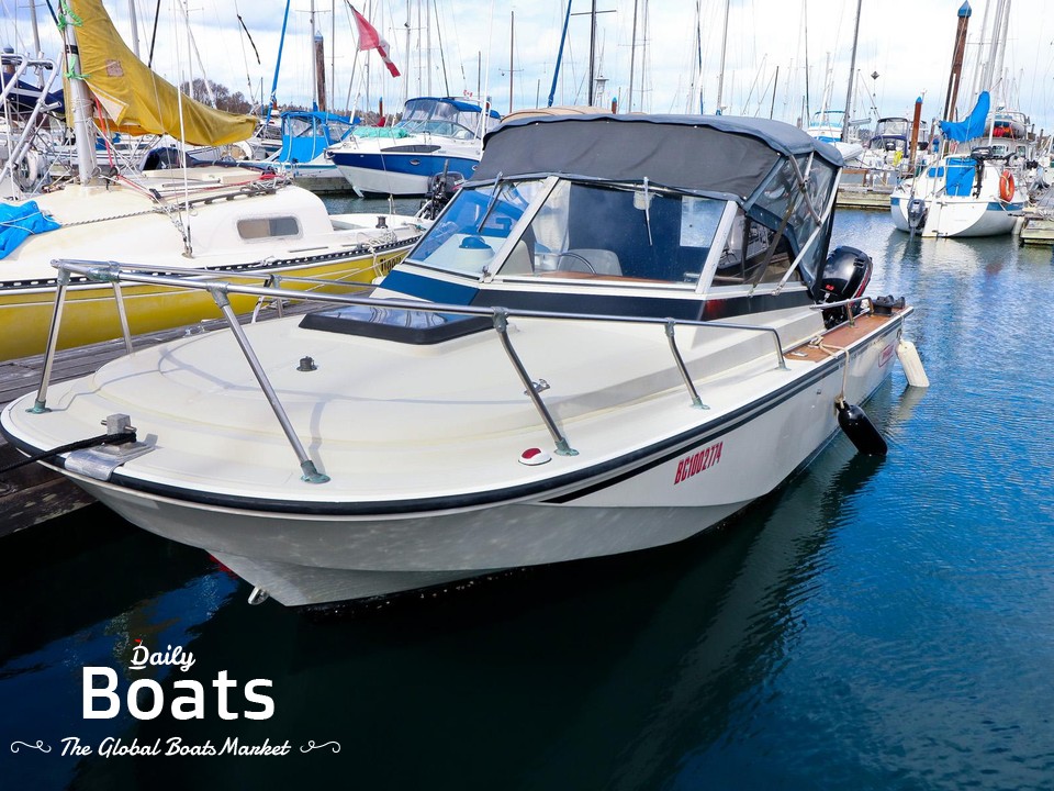 1981 Boston Whaler Revenge V-20 for sale. View price, photos and Buy ...