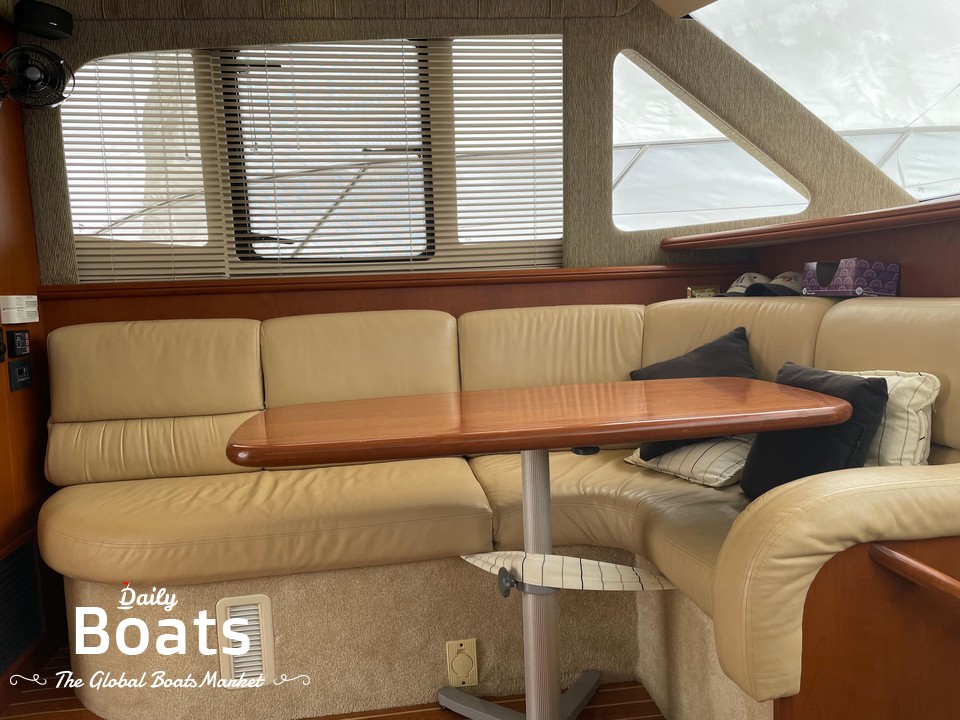 2004 Silverton 38 Convertible на продажу. Посмотреть цену, фотографии и ...