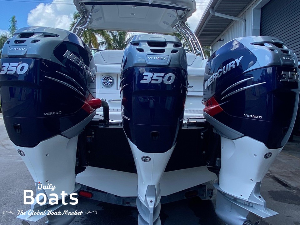 2017 Formula 350 Crossover Bowrider for sale. View price, photos and ...