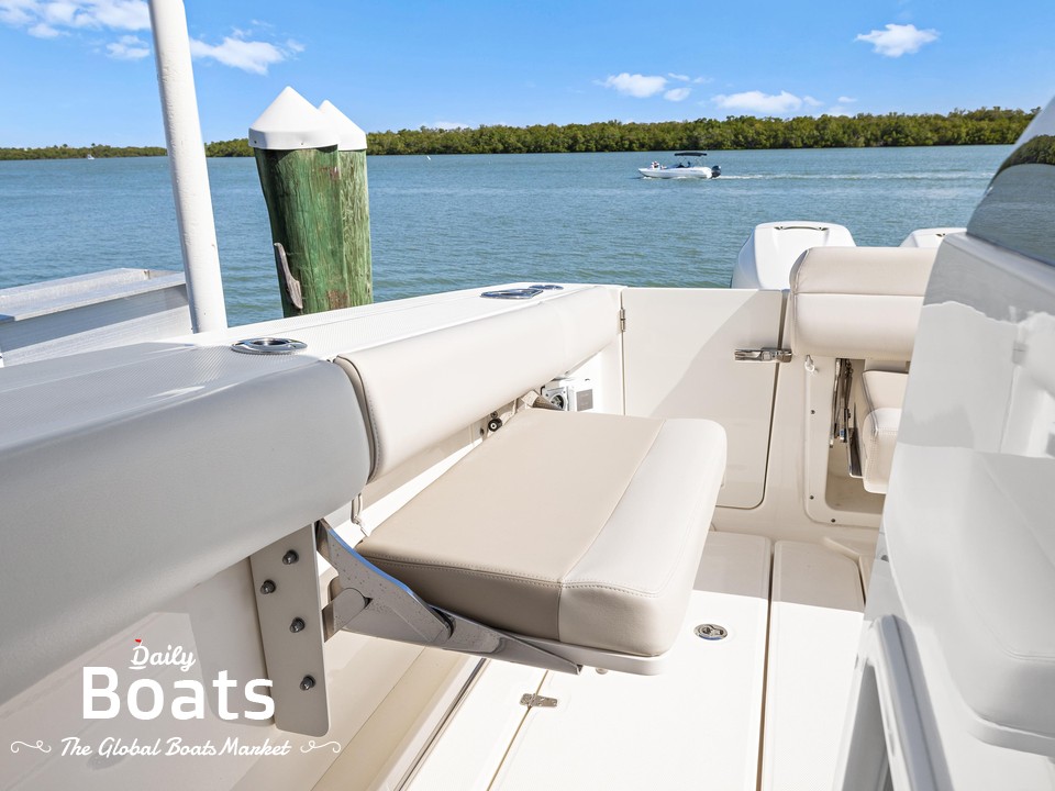 2020 Boston Whaler 420 Outrage for sale. View price, photos and Buy ...