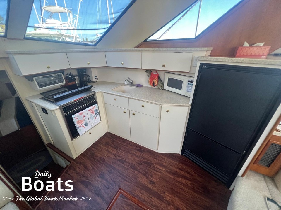 1998 Silverton 372 Motor Yacht for sale. View price, photos and Buy ...