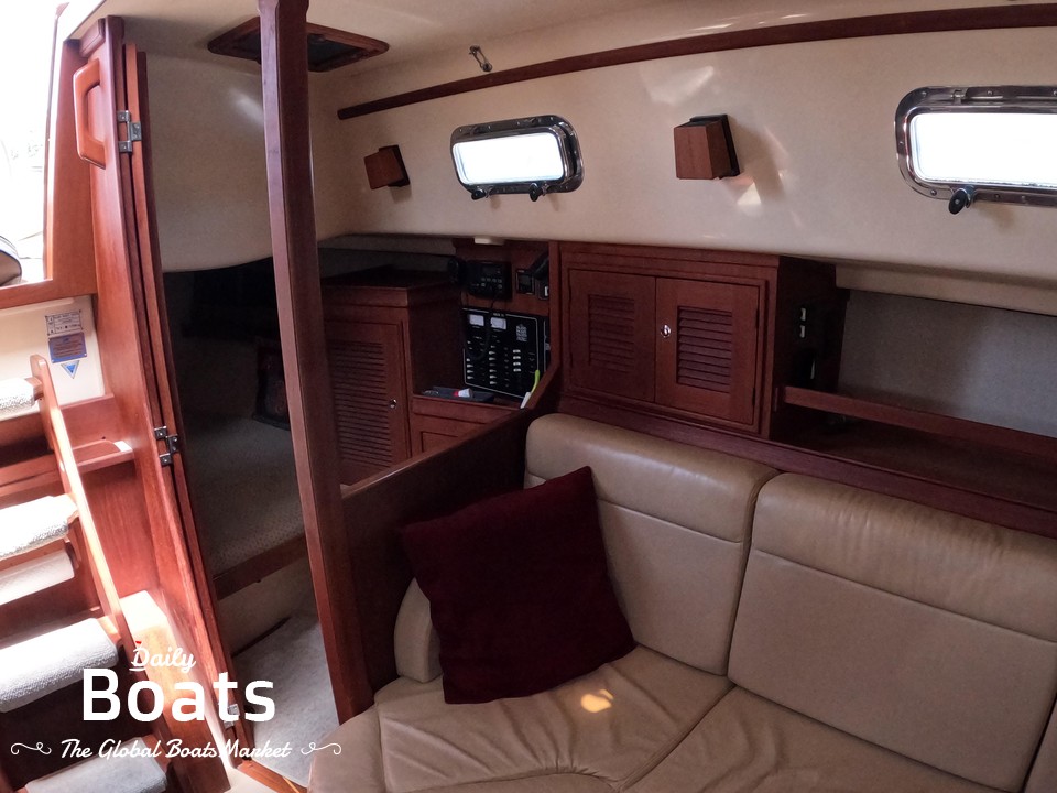 2002 Island Packet 320 for sale. View price, photos and Buy 2002 Island ...