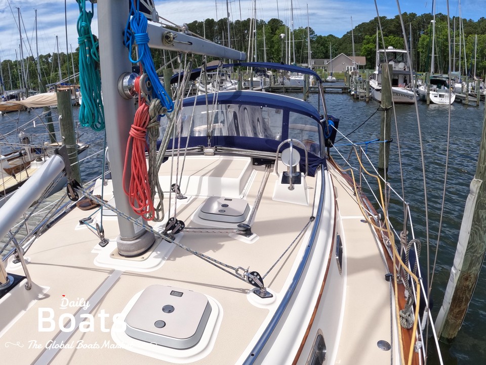 2002 Island Packet 320 for sale. View price, photos and Buy 2002 Island ...