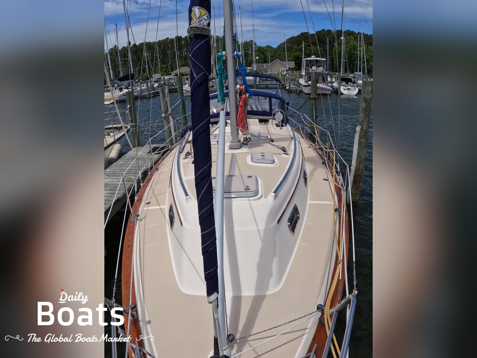 2002 Island Packet 320 for sale. View price, photos and Buy 2002 Island ...