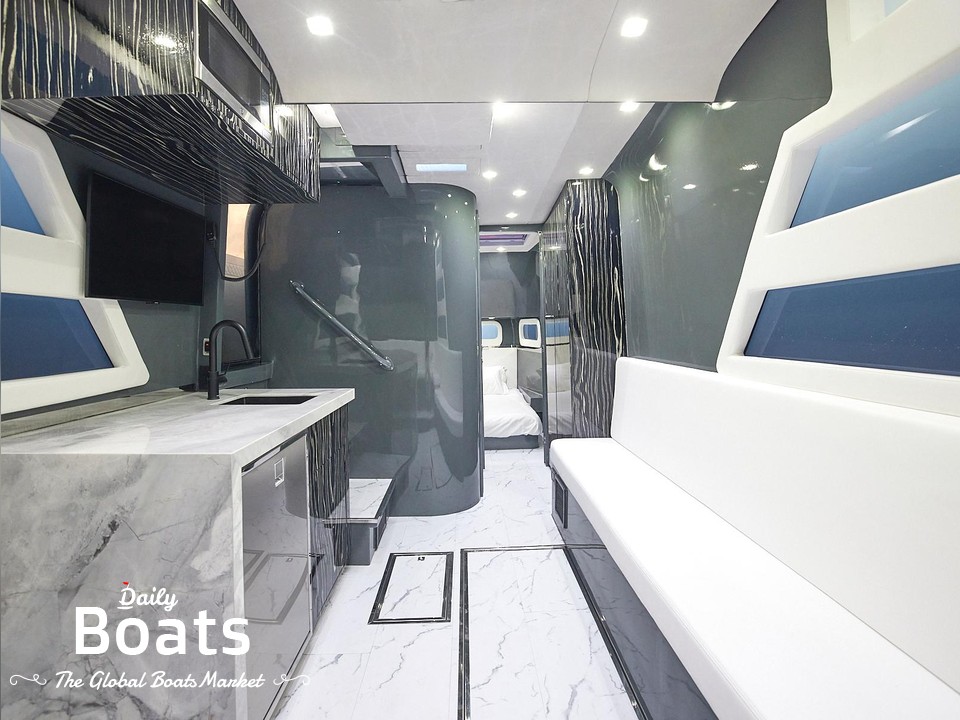 2022 Midnight Express 60 Pied-A-Mer for sale. View price, photos and ...