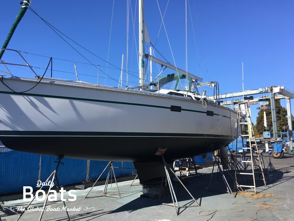 1991 Hunter Passage 42 for sale. View price, photos and Buy 1991 Hunter ...