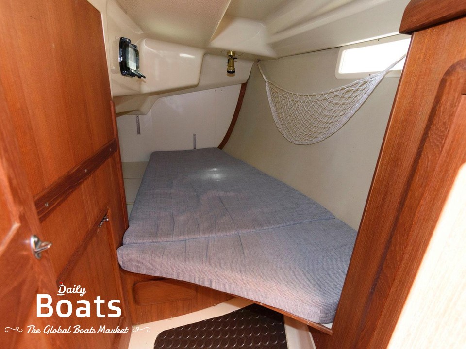 1994 Hunter 33.5 for sale. View price, photos and Buy 1994 Hunter 33.5 ...