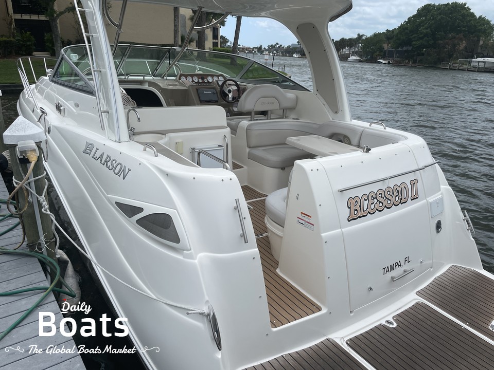 2007 Larson Cabrio 350 for sale. View price, photos and Buy 2007 Larson ...